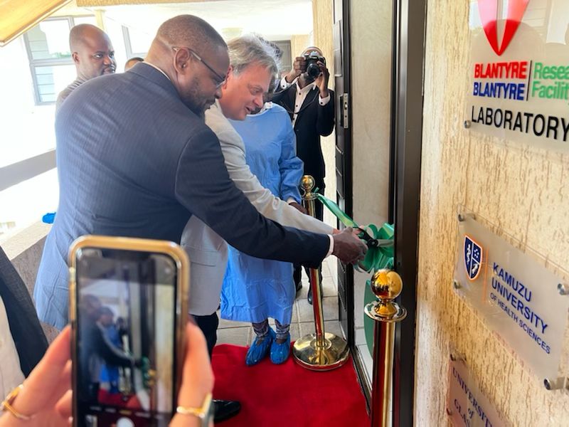 University of Glasgow Vice-Chancellor visits Kamuzu University of ...